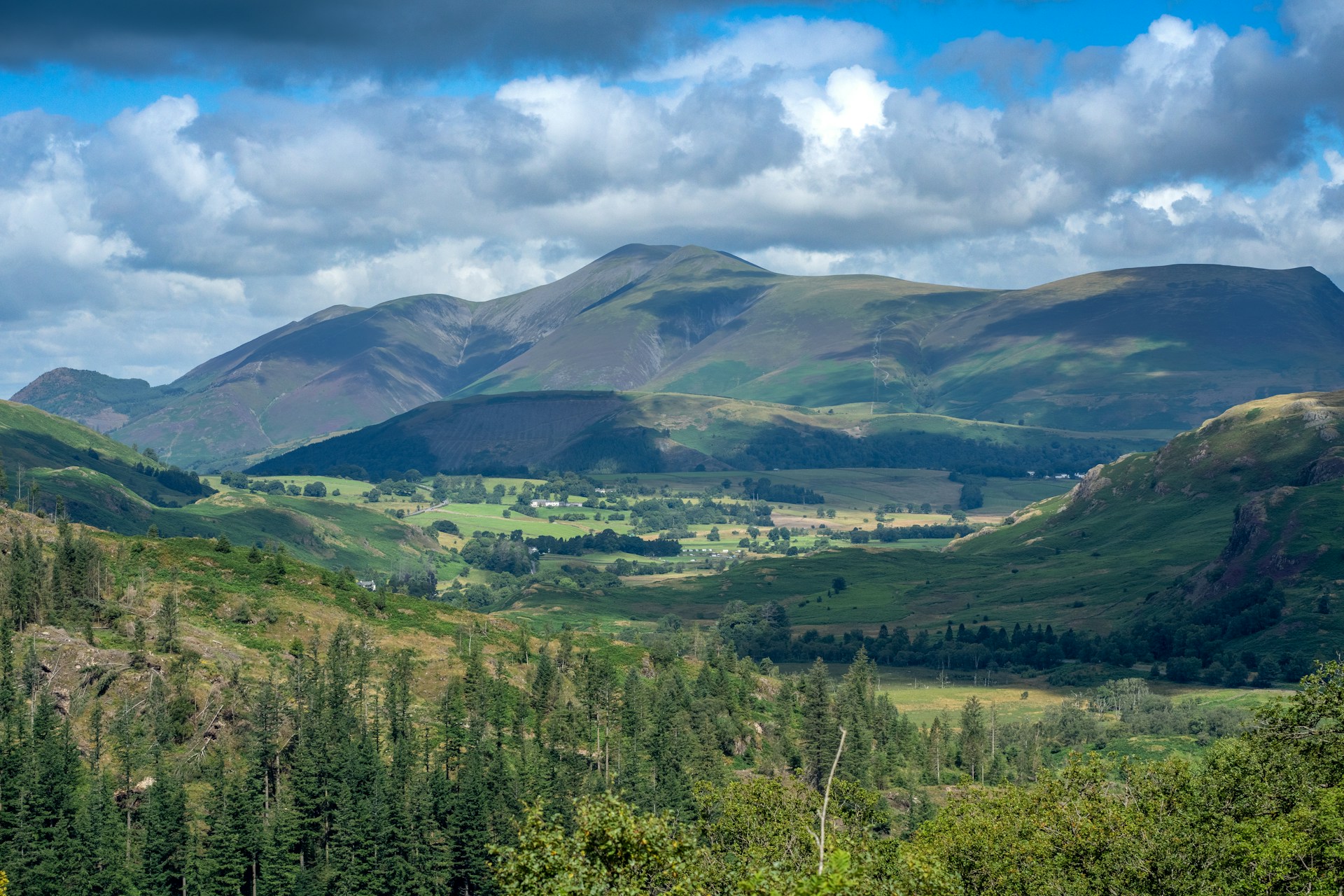 Mynydd Graig Goch: Hike the Spectacular Summit | Walkmates